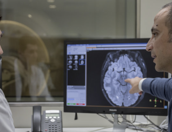 Advanced Parkinson's disease treated with a levodopa pump - UDIC Unitat ...